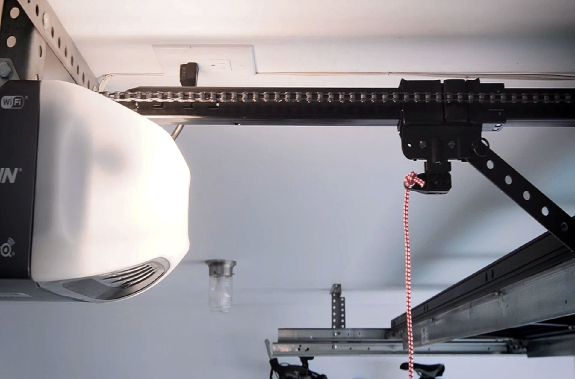 Automatic Garage Door Openers | Chamberlain Automatic Garage Door Openers | Chamberlain